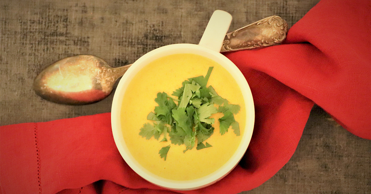 Gluteeniton sosekeitto porkkanalaatikosta - Keliakialiitto