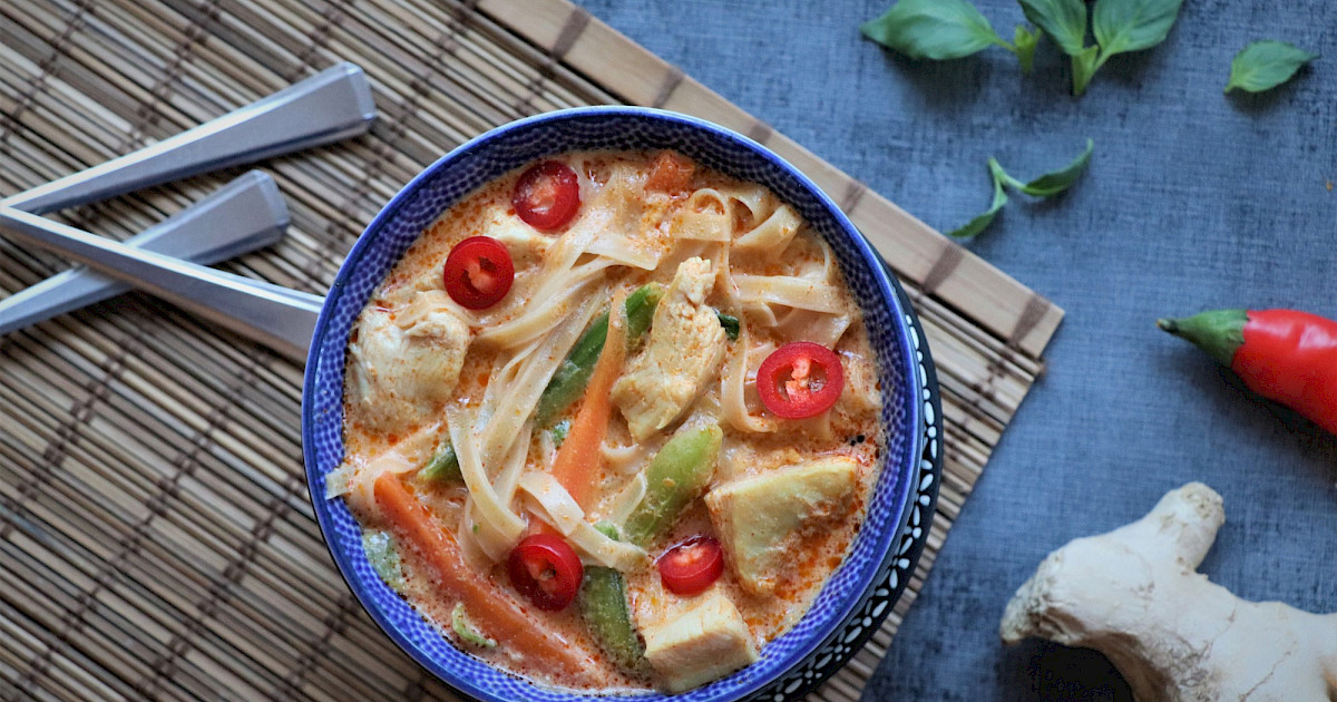 Gluteeniton kana-kookoskeitto - Keliakialiitto